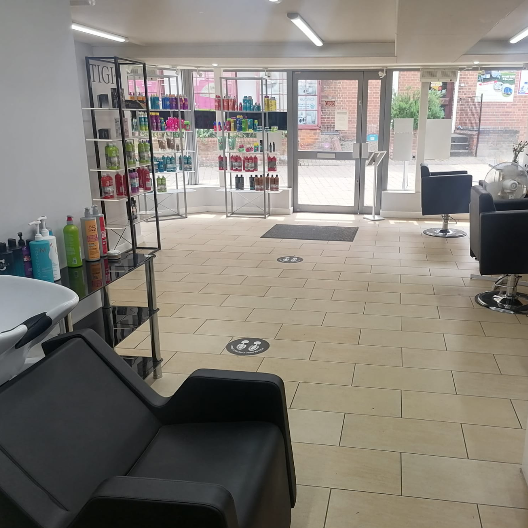 Wantage - The Cutting Bar